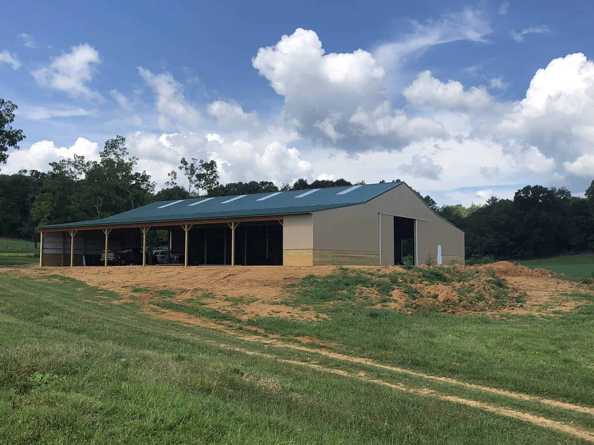 96’x104’x16′ Cattle Barn - Stoneburner Inc